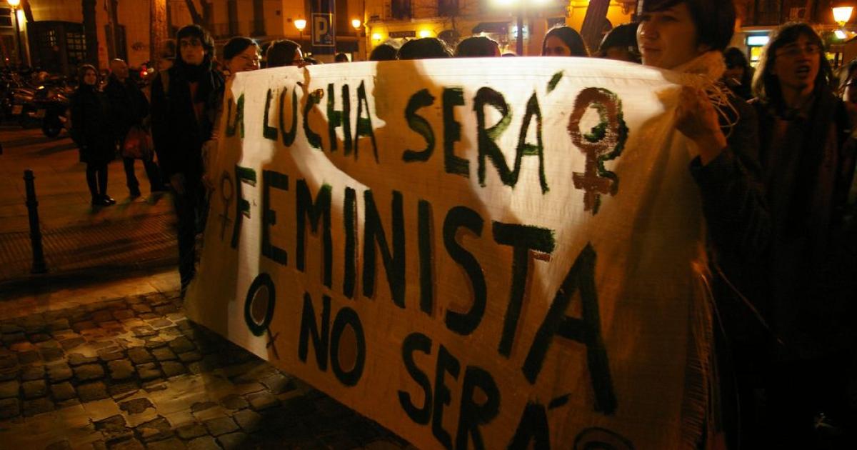 Día Internacional de la Mujer: de la guillotina a las balas, nada ...